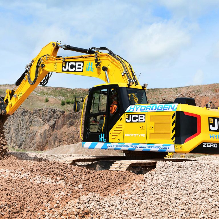 The first hydrogen powered excavator: JCB pushes on innovation ...