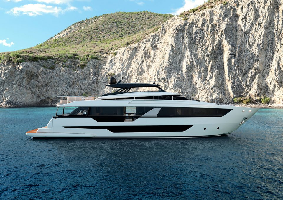 Ferretti Yachts 1000, the Italian shipyard goes big, with a push by MTU ...