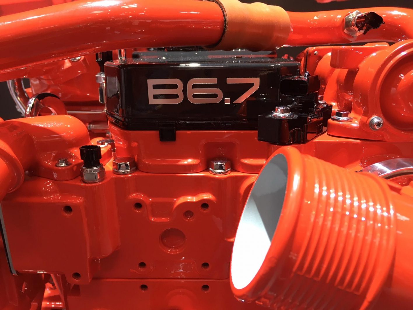 Cummins B6.7 further reduces CO2 due to stop-start capability