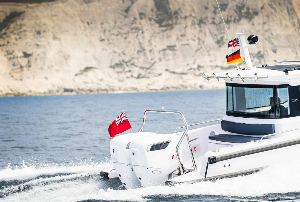 Cox Marine: first diesel-hydrogen fuelled outboard