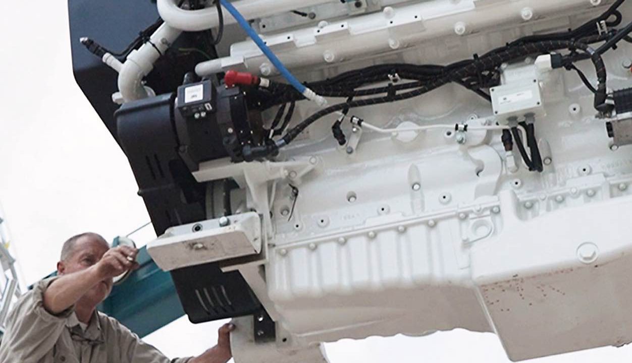 Cat C32B for repowering boats and motor yachts