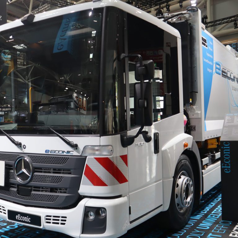 Mercedes-Benz Trucks, the eEconic debuts at IFAT exhibition