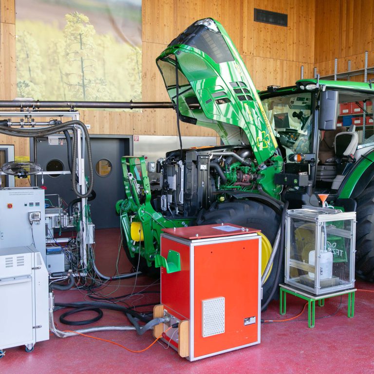 John Deere pushes on multifuel solution for its tractors business