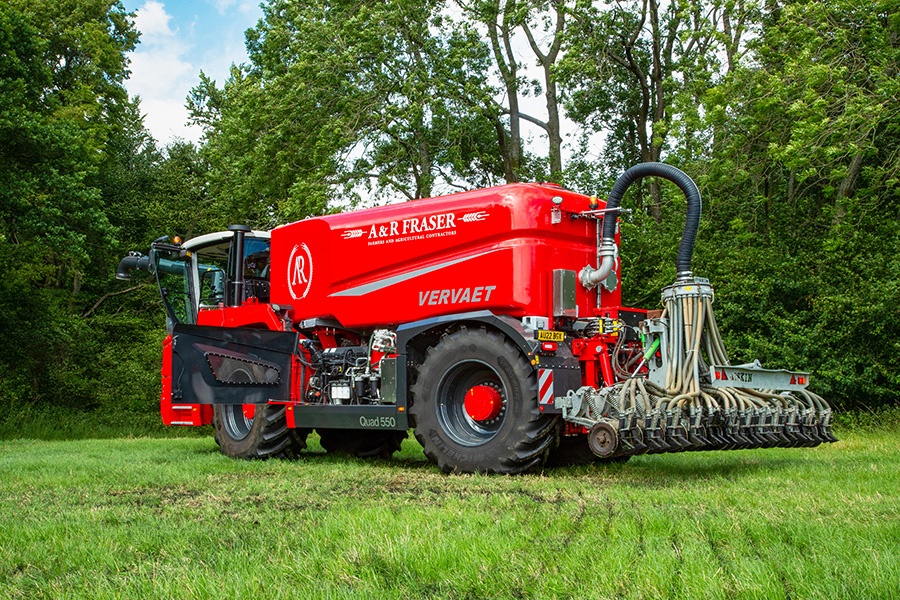 Vervaet: a spreader powered by Volvo Penta D13