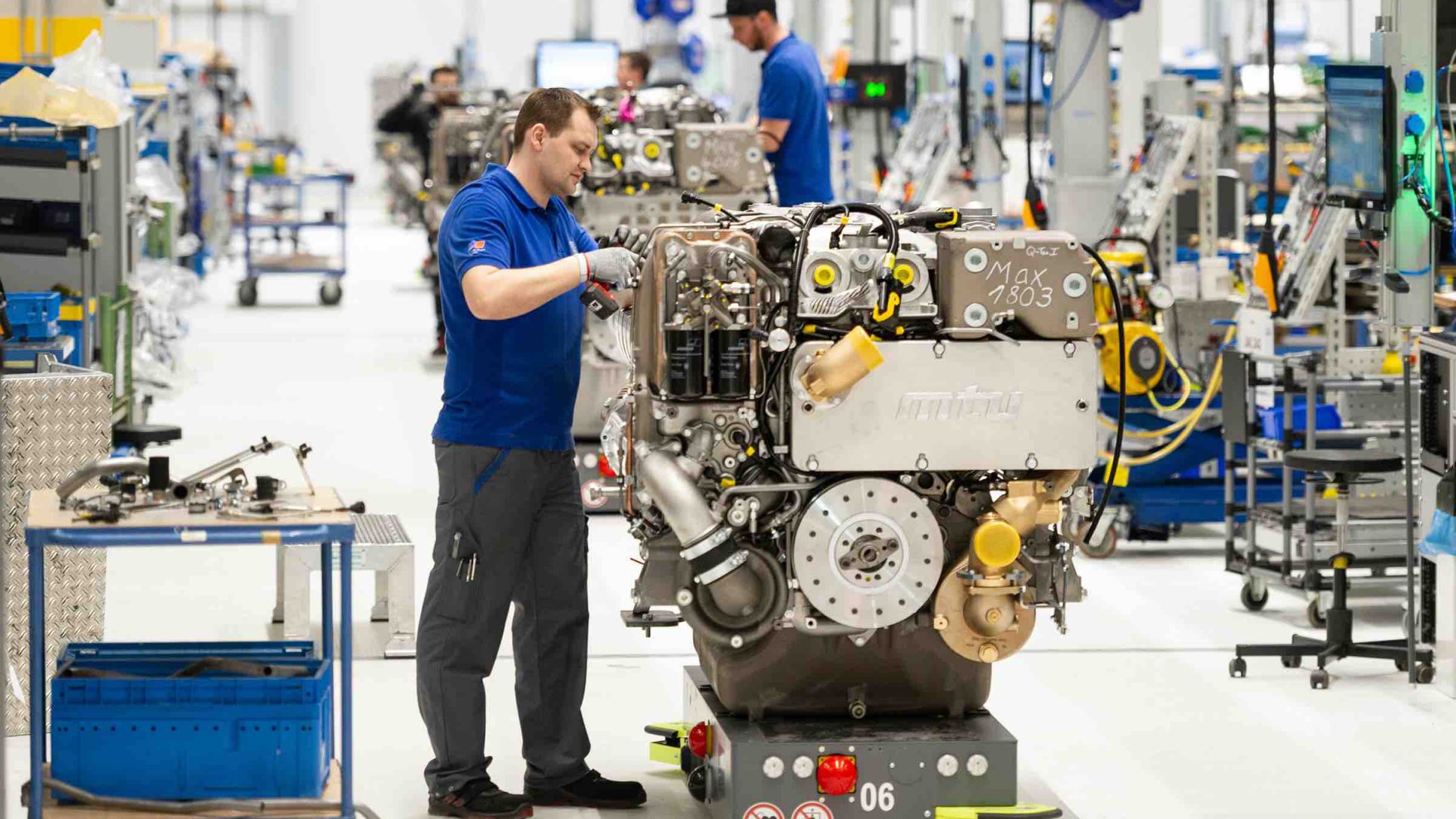 mtu series 2000 moves to the new Kluftern plant