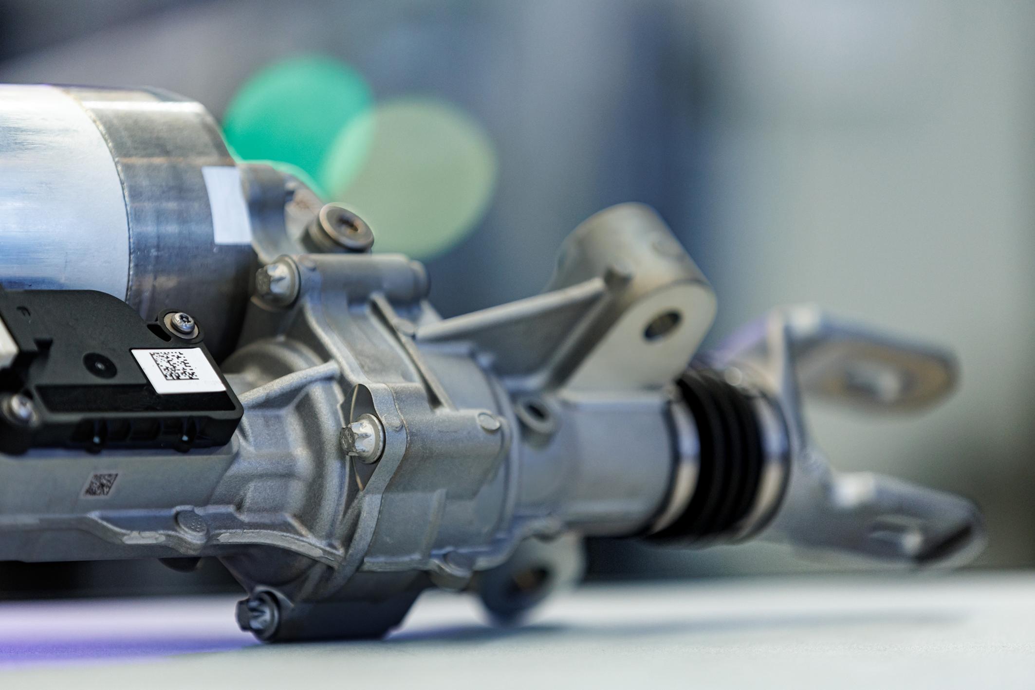 Schaeffler innovative steering system for an electric SUV