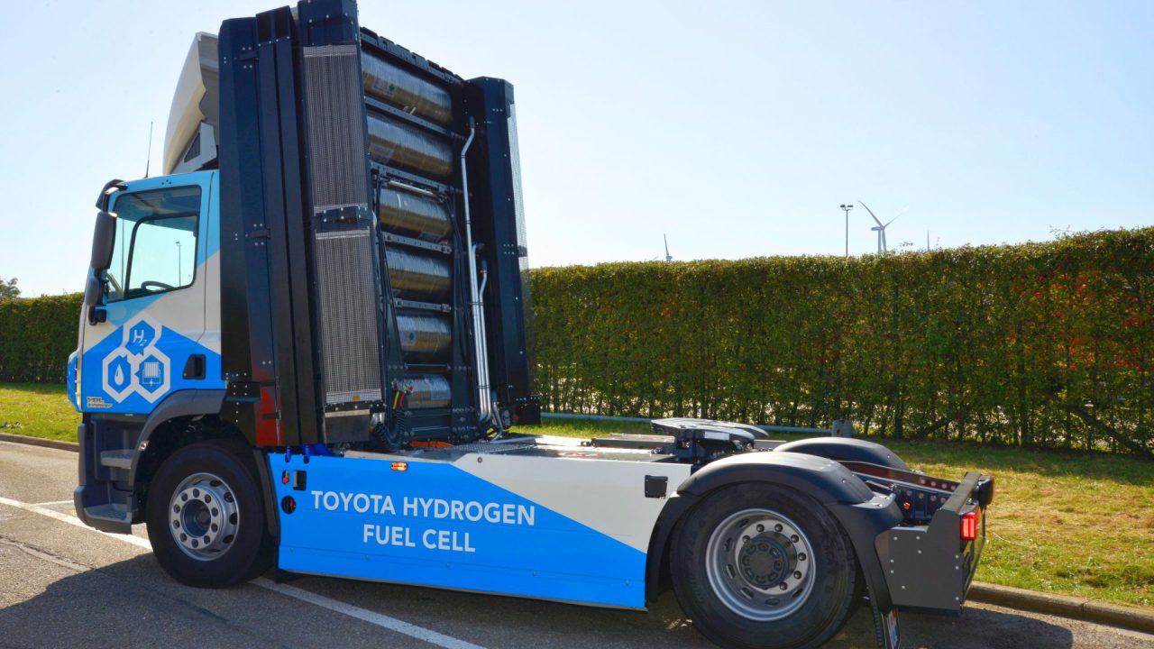 Toyota and VDL Groep reveal very first fuel cell demo truck for the ...