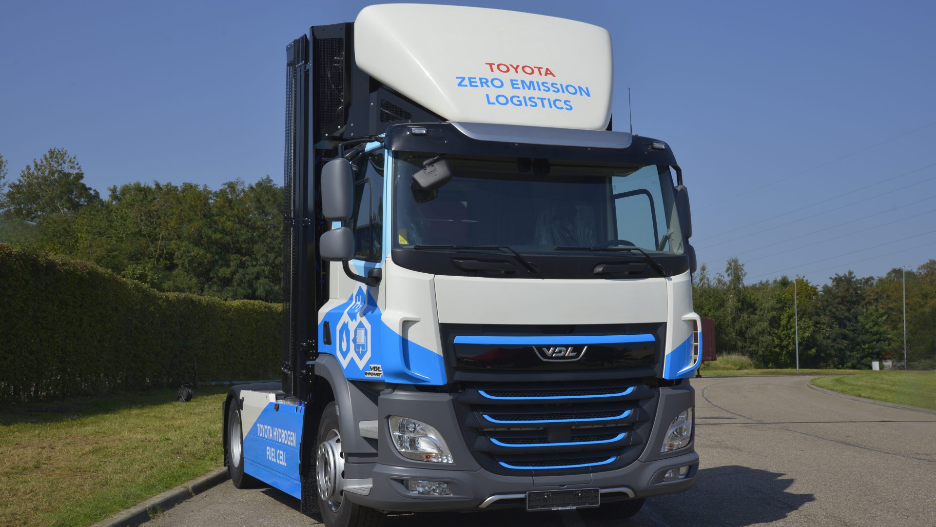 Toyota and VDL Groep reveal very first fuel cell demo truck for the ...