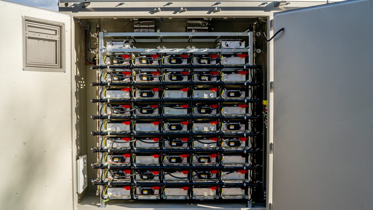 Sweden’s largest energy storage system made with reuse batteries from ...