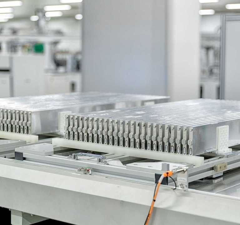 BorgWarner enters deal with BYD’s FinDreams to manufacture blade ...