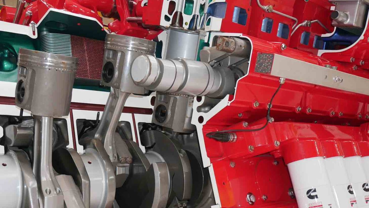 Cummins and NHL for a hybrid mining truck