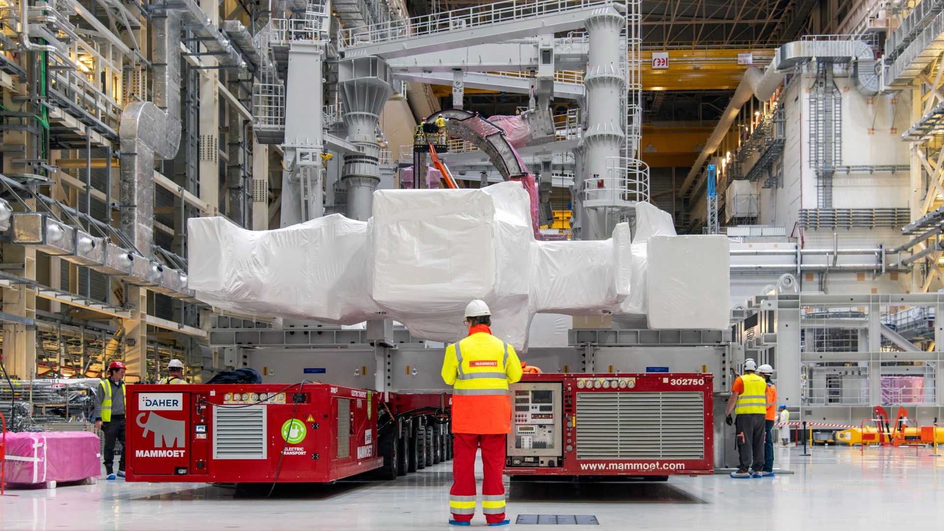 Mammoet’s electric-powered SPMTs make successful debut at ITER ...