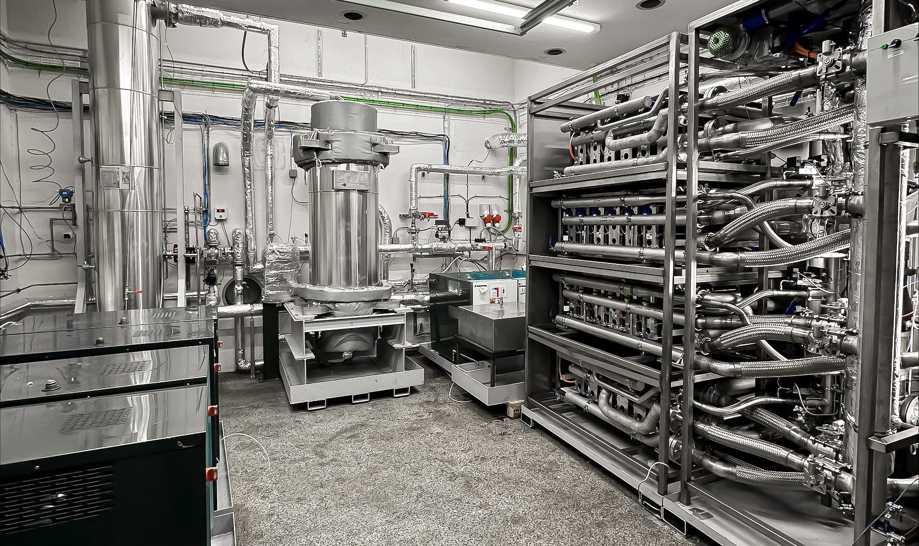Blue World completes testing of maritime fuel cell system to run on ...