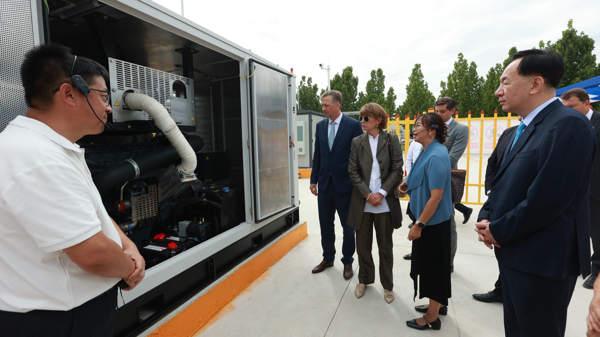 Deutz puts hydrogen-powered gensets into operation in China ...