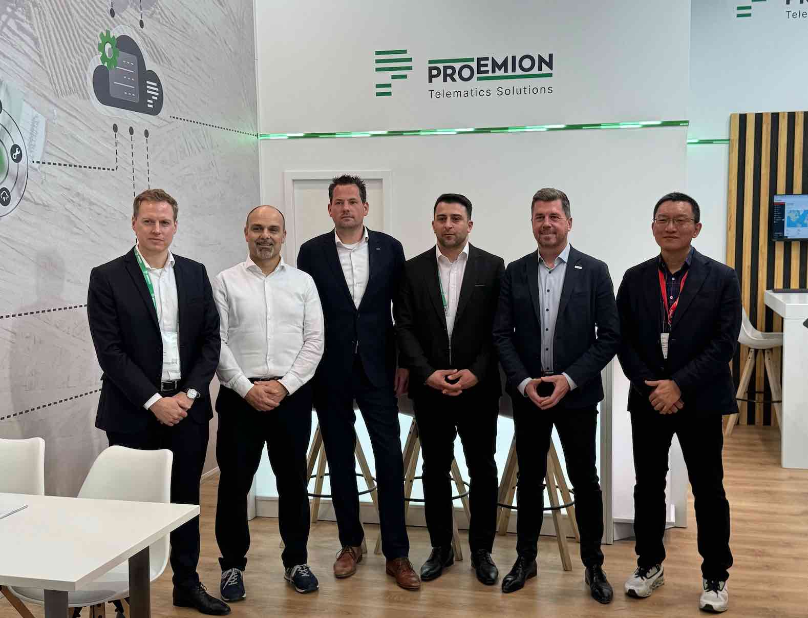 Danfoss Power Solutions enhances partnership with Proemion