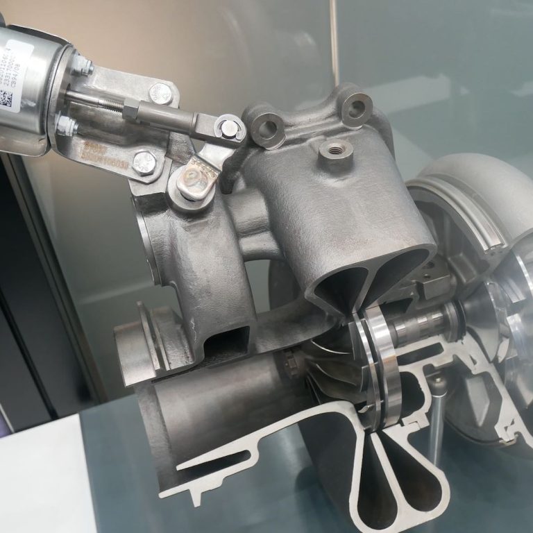 Steven Bell explained us the BorgWarner turbocharger approach
