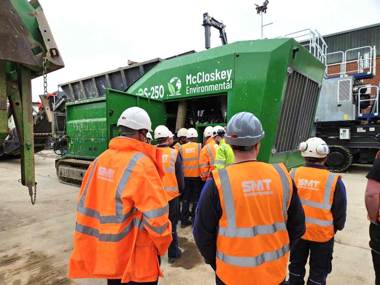 Volvo Penta and SMT to push the Swedes industrial engines in UK ...