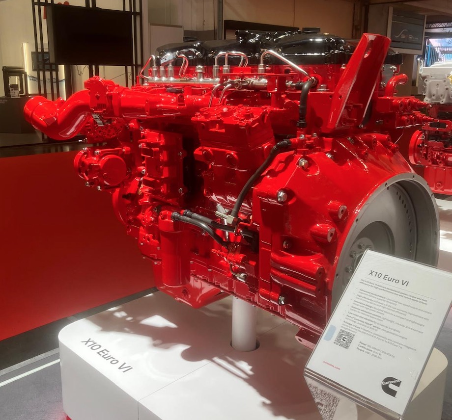 Cummins X10 Euro VI at Busworld - Powertrain International