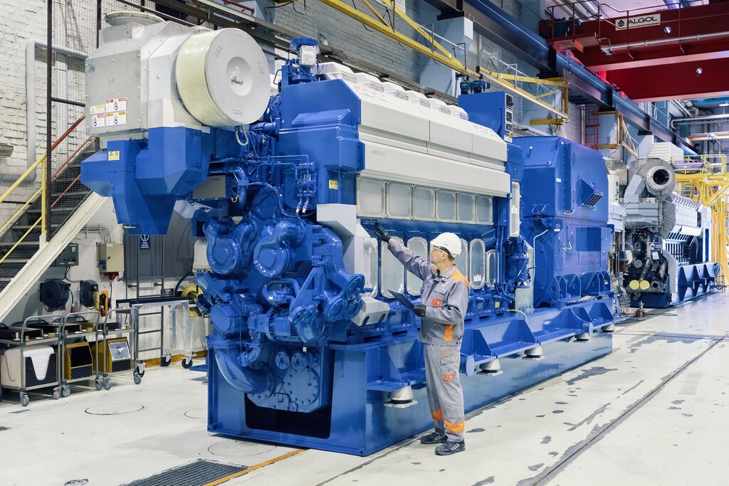 Wärtsilä Power in a nuthshell - Powertrain International