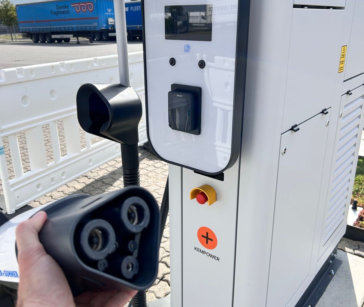 CharIN’s MCS standardization for heavy-duty electrification - Powertrain International