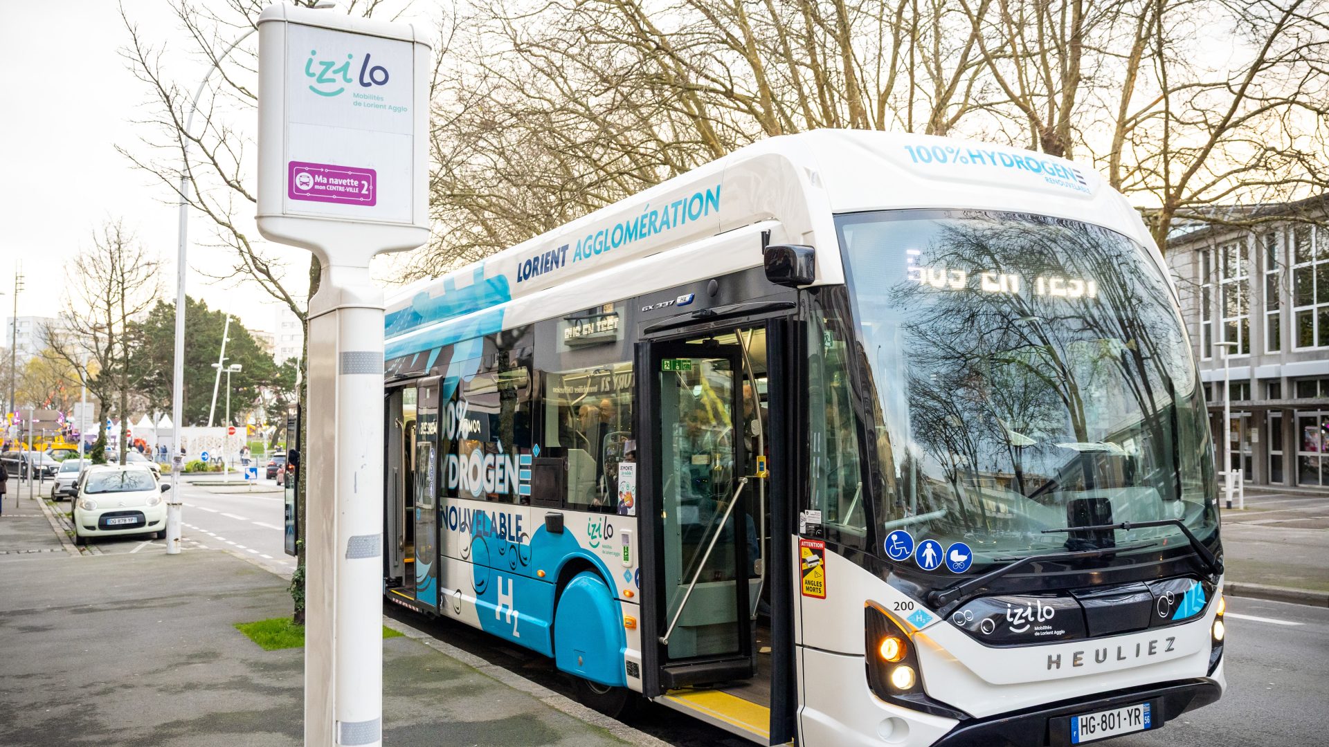 Iveco Bus Hydrogen-Powered GX 337 H2 Linium in France - Powertrain ...