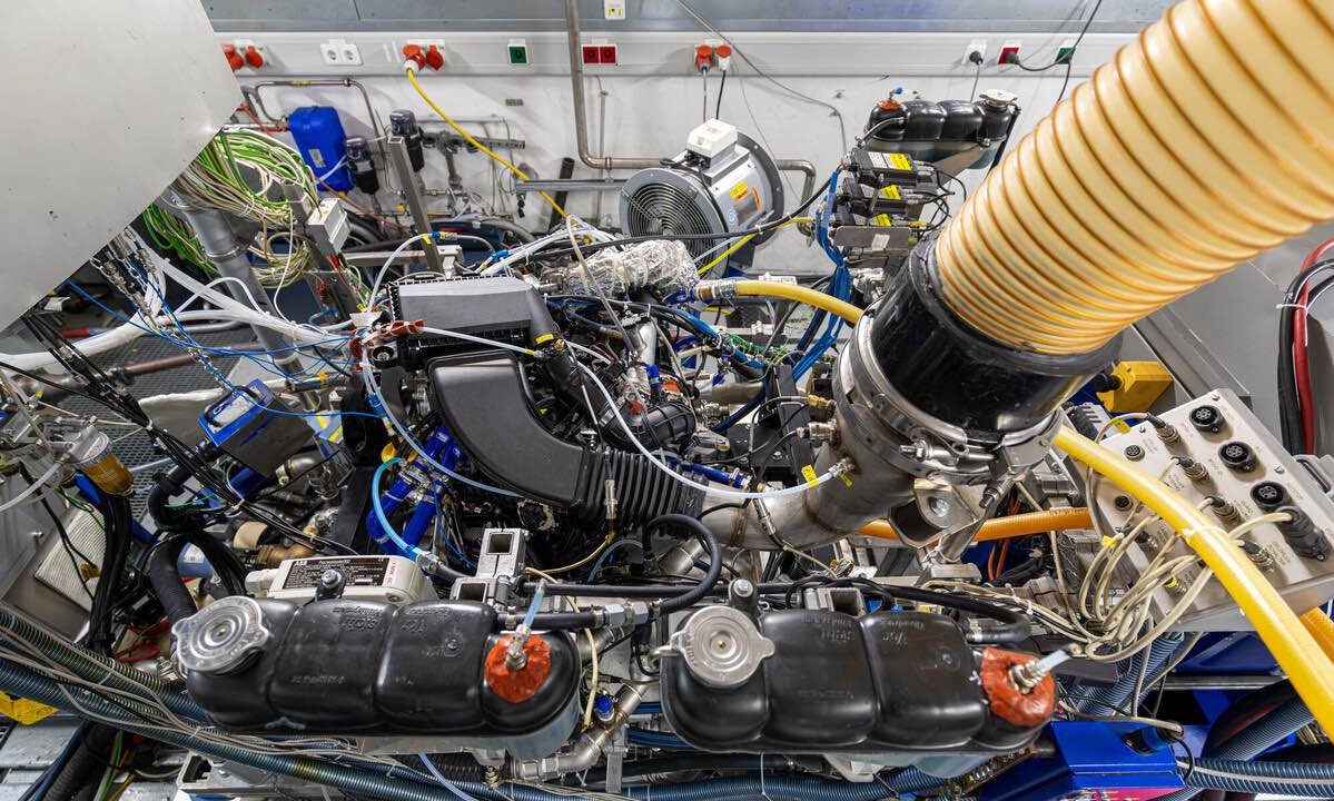 Repsol & Horse: H12 Concept Engine with renewable gasoline